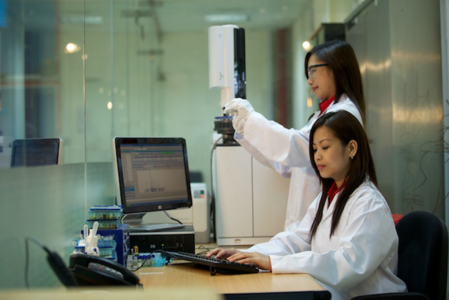 Quality perfumes, fragrances, oudh, bakhoor, attar - nabeel quality control